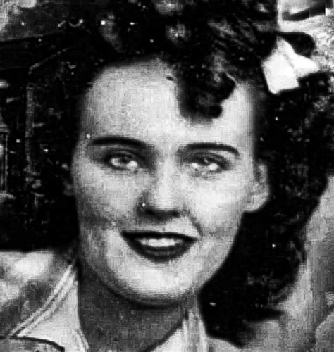 Pin By Barbara Clark On My Saves Black Dahlia Old Hollywood Glamour