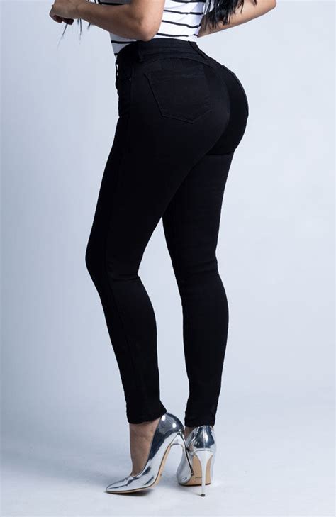 Jean Ochentero Negro 401 Er White Jeans