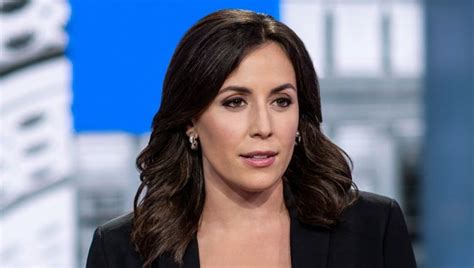 Lower Makefield Native Hallie Jackson Assumes New Role As Nbc Sunday Nightly News Anchor