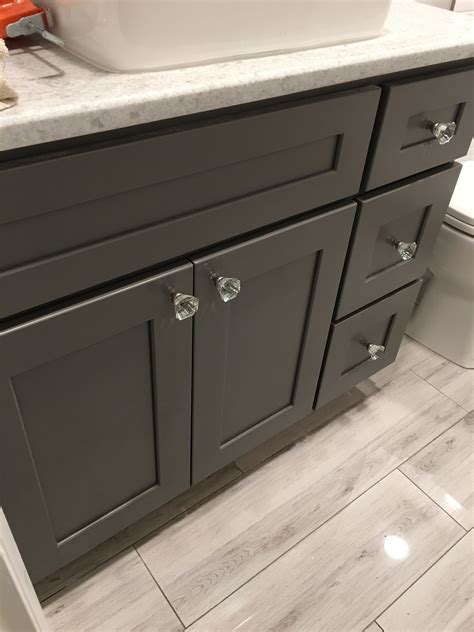 Modern Bathroom Vanity Knobs At Jett Embling Blog
