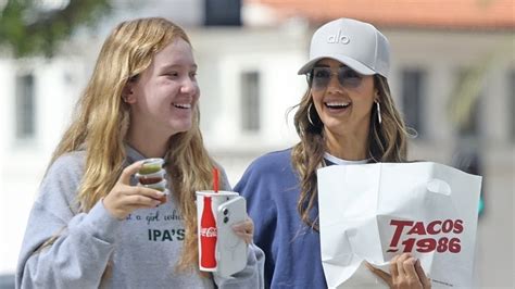 Jessica Alba And Lookalike Daughter Haven 14 Could Pass For Sisters