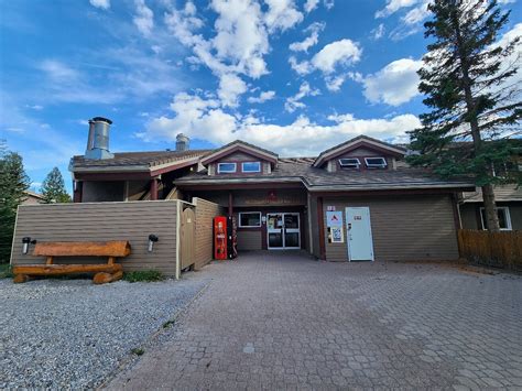 Hi Banff Alpine Centre Prices And Hostel Reviews Alberta