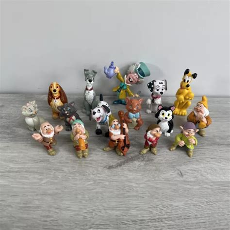 Disney Small Plastic Figures Cats Dogs Dwarfs Toys Bundle £1999