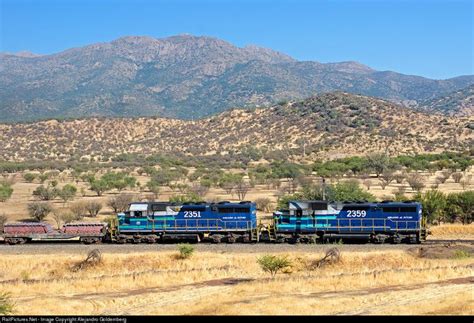 2359 Fepasa Emd Sd39 2m At Valparaíso Chile By Alejandro Goldemberg
