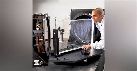 Using Grazing Incidence Interferometry To Measure Large Or Non Specular