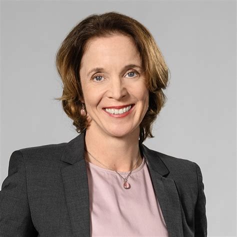 Stephanie Coßmann Ist Personalvorständin Bei Symrise