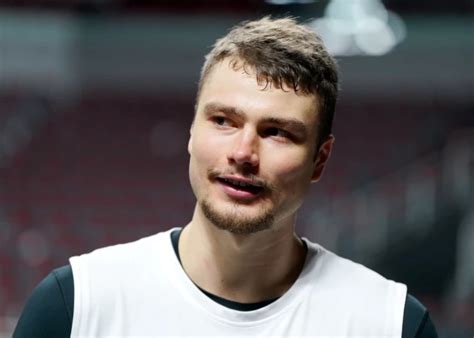 Krišs Helmanis No Rīgas Zeļļiem Pārcelsies Uz Meksikas čempionvienību