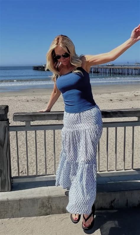 Barbara Alyn Woodss Feet