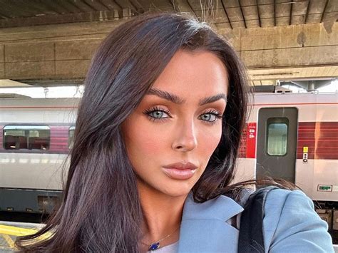 Kady Mcdermott Nairamykayla