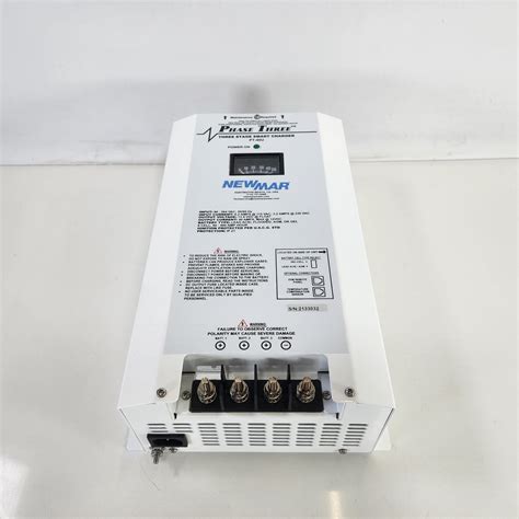 Newmar Pt 40u Phase Three Pt Series Battery Charger 12v 40a New Old