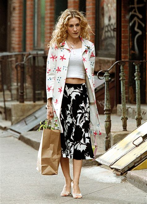 15 Look Iconici Di Carrie In Sex And The City Da Copiare Oggi Foto 13