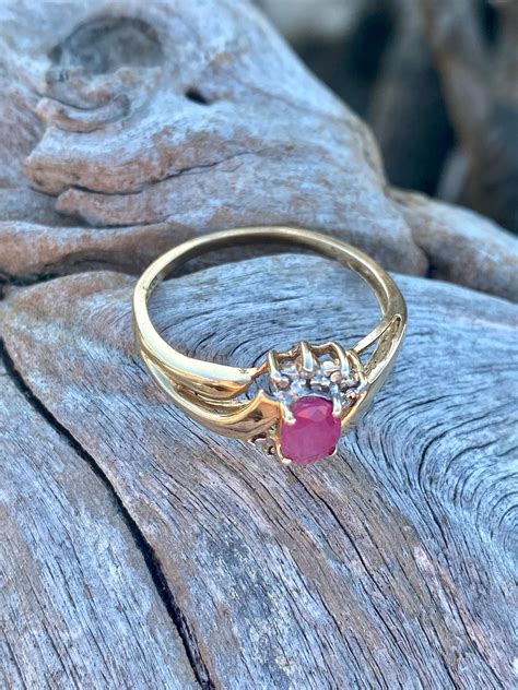 Vintage 10k Yellow Gold And Ruby Lgl Ring Etsy