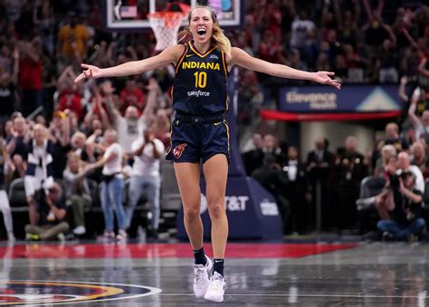 Lexie Hull Drops 3 Word Reaction After Indiana Fever Reflect On Sharp
