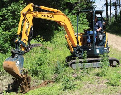 Covering Icuee — Compact Equipment Heads To The Ultimate Biennial