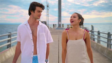 Auscaps Mitchell Bourke Shirtless In A Royal In Paradise