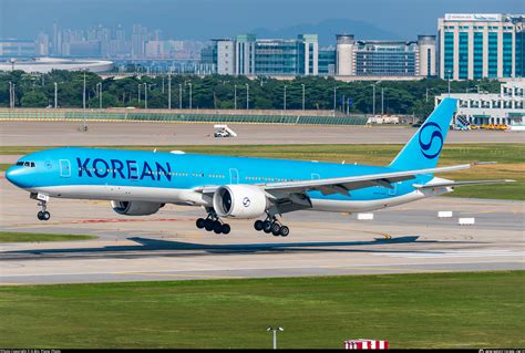 Hl8008 Korean Air Boeing 777 3b5er Photo By Hbinplanephoto Id