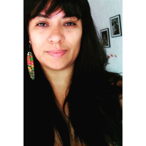 Stream Lizandra Borba Music Listen To Songs Albums Playlists For