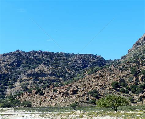 山区地貌天空旅行场景蓝色风景高清图片下载 正版图片321791289 摄图网