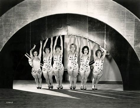 50 Stunning Vintage Photographs Of Los Angeles Chorus Girls From