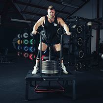 Leverage Squat Machine Titan Fitness