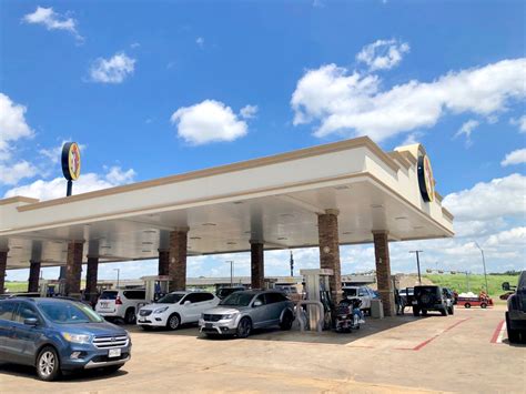 Buc Ees 759 Photos And 550 Reviews Convenience Stores 10070 West