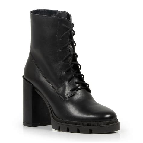 Coturno Couro Preto Tratorado Constance Calçados