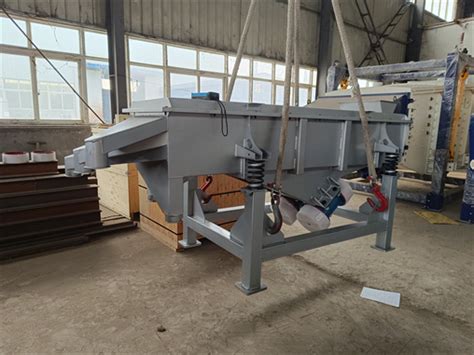 linear vibrating screen for separating single layer carbon steel 22