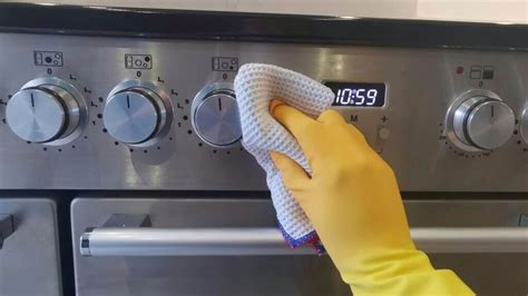 Oven Cleaning Cost In Uk Professional And Self Cleaning Cost
