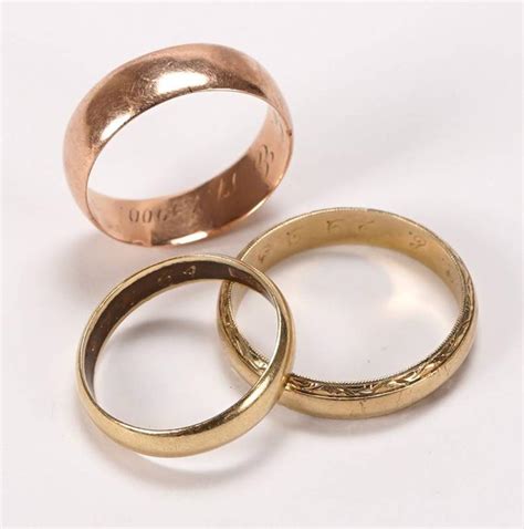 At Auction Drei Eheringe