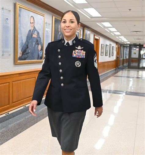 Us Space Force Unveils Dress Uniform Plan Southern Museum Of Flight