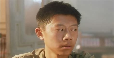 在电影《阳光灿烂的日子》中马小军为什么要扯掉米兰的钥匙链？ 知乎