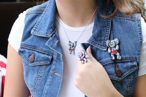 Crystal Spider Stretch Ring Seasons Jewelry