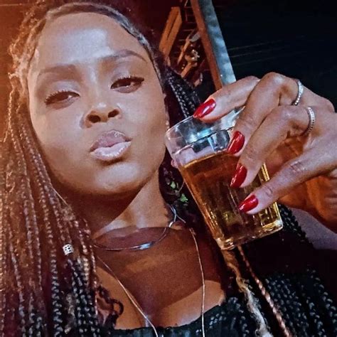 Flaviani Silva Flavianilinda On Threads