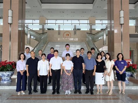 【物光 科研】中国激光杂志社总经理杨蕾一行到访物理与光电工程学院 物理与光电工程学院