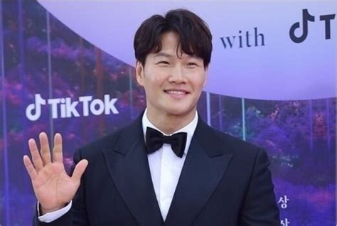 Kim Jong Kook Personally Sang A Song For His Wife At Their Wedding