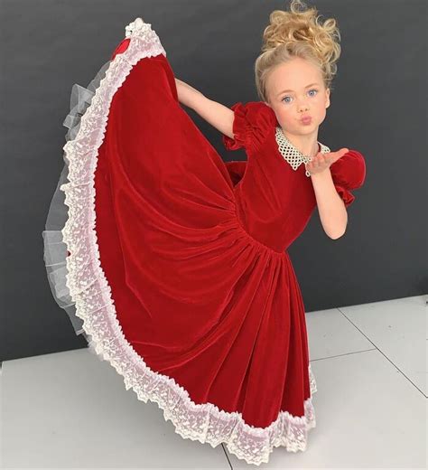 Viola And Dima Τα πανέμορφα αδέρφια που κάνουν θραύση στο χώρο του