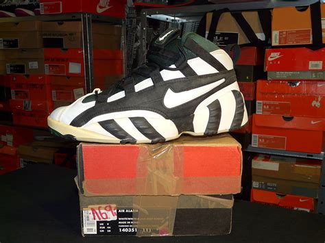 Nike Air Tech Challenge Agassi Originals