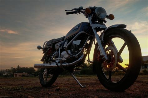 Rx100 The Timeless Legend Of Two Wheeled Engineering Excellence