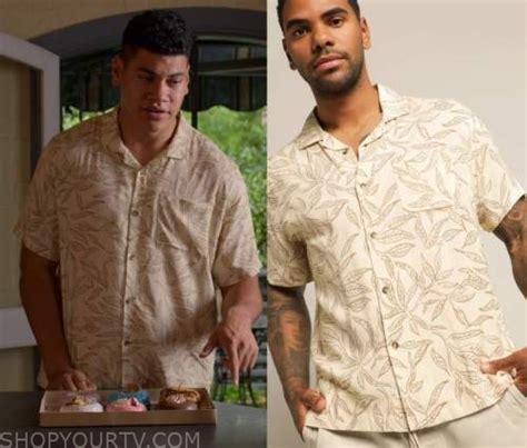 Ioane Saula Clothes Style Outfits Worn On Tv Shows Shop Your Tv
