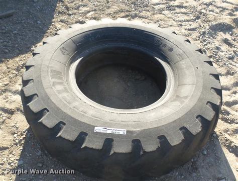 Michelin 1400r24 Tire In Wichita Ks Item Dx9786 Sold Purple Wave