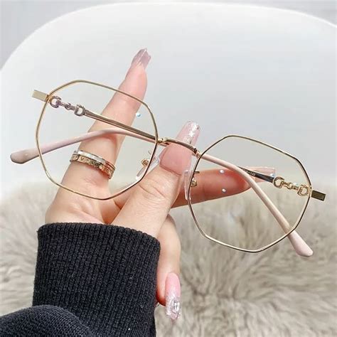 Pin By Fy Muzi On Glasses Frames Trendy Classy Glasses Fancy Glasses