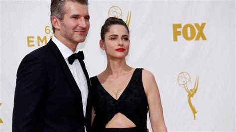 Amanda Peet Threatened To Divorce Got Writer Husband Over Jon Snows