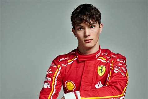 Fórmula 1 Tiene 18 Años Y Debutará En La Categoría Con Una Ferrari