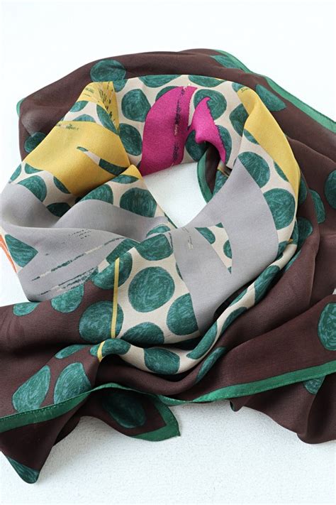 F 빈티지 실크 스카프 이태리원단 프랑스 브라운 헬로마켓 F 빈티지 실크 스카프 이태리원단 프랑스 브라운 헬로마켓