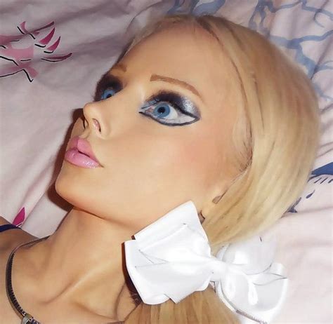Valeria Laying Down Valeria Lukyanova Know Your Meme