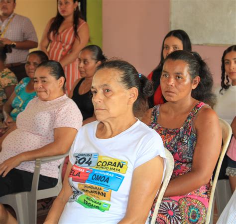 Empoderamiento De Mujeres En Quisgualagua Inauguración Del Proyecto De