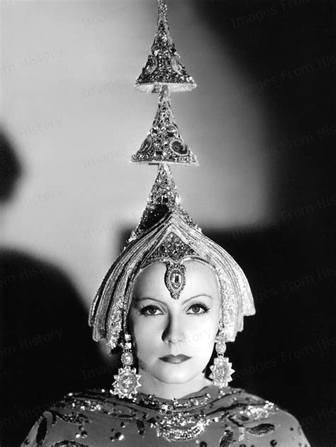 Greta Garbo Mata Hari Greta Garbo As Mata Hari With The Gold Crown