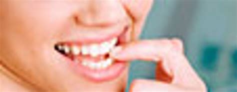 The Dos And Donts Of Text Message Flirting Glamour