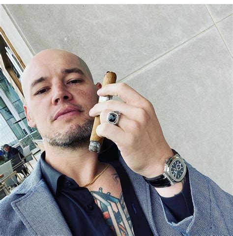 Baron Corbin Rwrestlewiththepackage