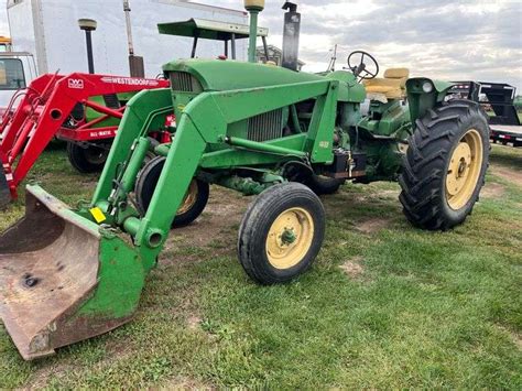 John Deere 4020 Gas W Jd 48 Loader And Synchro Shift Property Peddler